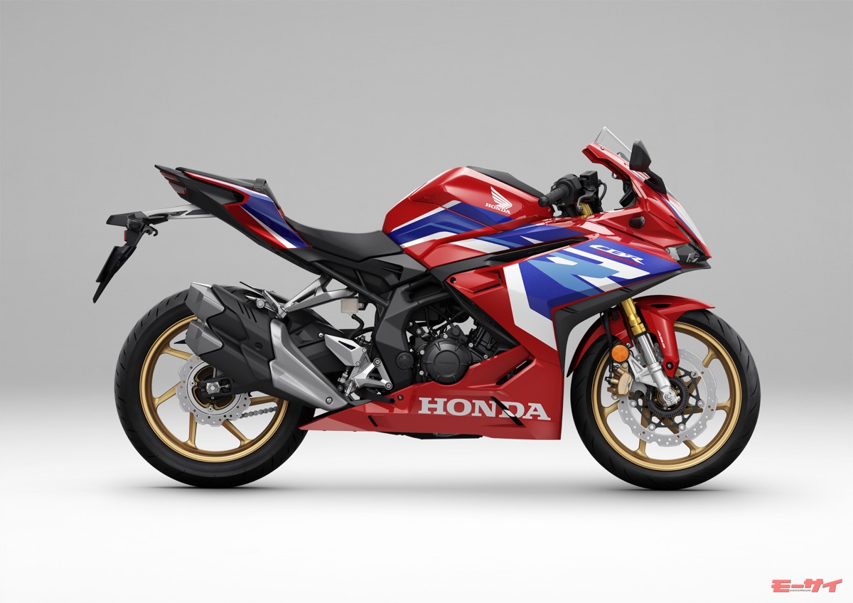【画像ギャラリー】CBR250RRが馬力アップ＆シャープにスタイリング変更！ 「パールグレアホワイト」ほか新たに3色の設定だ！ | モーサイ