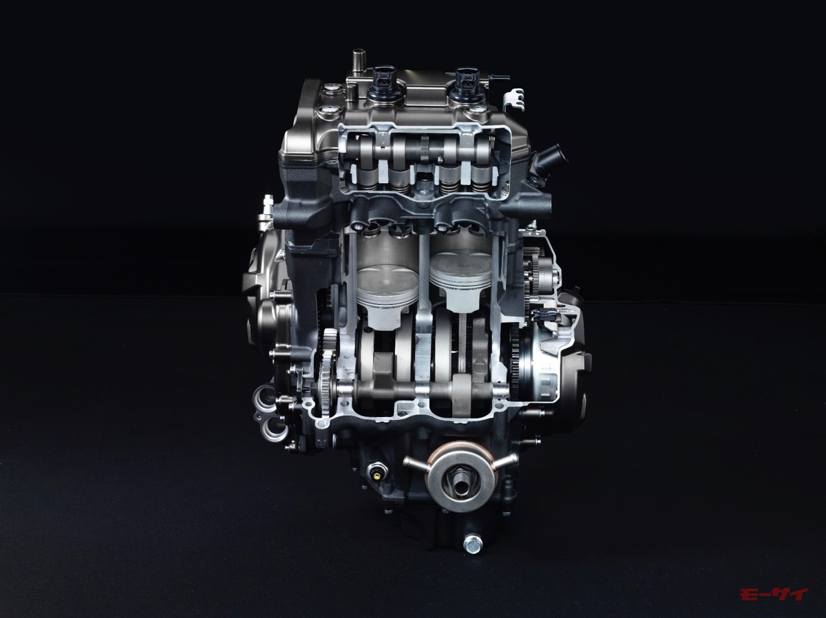 見た目は過激でも……ヤマハ「3代目MT-07」はフレンドリーなストリートファイターだ！ | モーサイ（Motorcyclist Web）