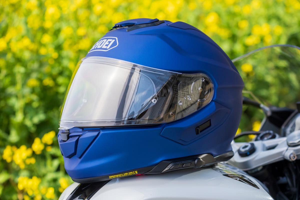 【B+COM SX1】SHOEIヘルメットと融合したスマートすぎるインカムを速攻テスト！ | モーサイ（Motorcyclist Web）