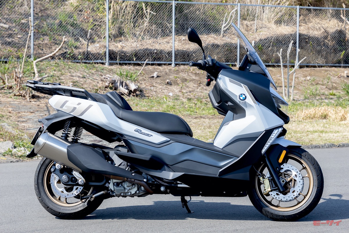 普通二輪免許で乗れるBMW「C400GT」はまるでスポーツセダン!? 街乗りも長距離も1台でこなせる。荷物もしっかり運べる←コレ大事 | モー ...